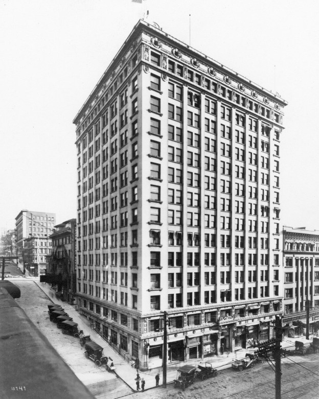 Photo Essay: Exploring Seattle’s Architectural History | University of ...