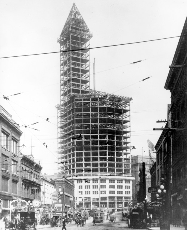 Photo Essay: Exploring Seattle’s Architectural History | University of ...